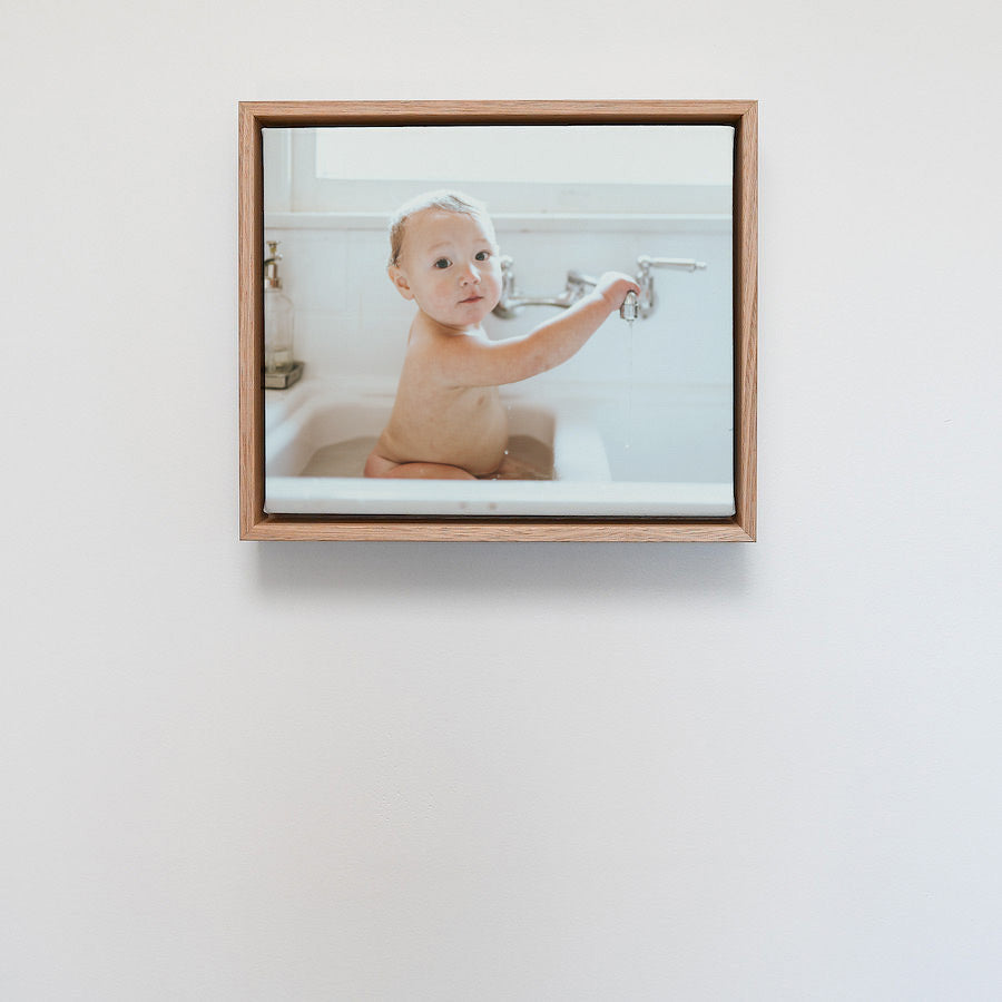 Tasmanian Oak Frames – Canvas and Wood